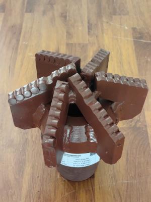 China 140 mm 5 vleugels wolfraamcarbide trekboor voor waterput boren Te koop