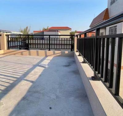 Cina Edificio di uffici Balcone Maniglia in alluminio con design moderno e montaggio del pavimento in vendita