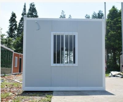 China Modular Prefabricated Container House Made Modern Flat Pack Tiny Container Home for sale