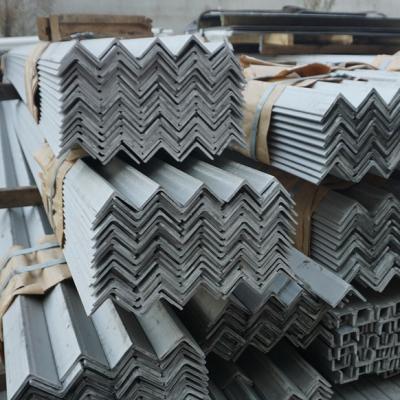 China Wear Resistance Stainless Steel Angle Equal Legs Hot Rolled 50x50x4mm for sale