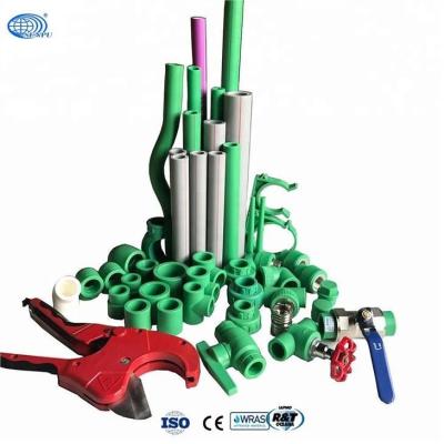 Cina Tubo PPR per acqua potabile in plastica anti UV 20 mm ad alta resistenza in vendita