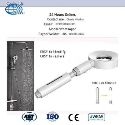 Cina Filtro per soffione doccia portatile portatile per la rimozione del cloro Anti Twist in vendita
