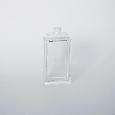 China Leeres Glaspaket-Glasparfümflasche mit Nebel-Sprüher-Pumpflasche zu verkaufen