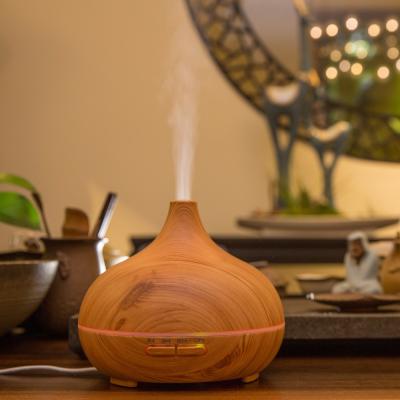China Large Capacity Essential Oil Ultrasonic LED Light 500ml Electric Home Essentials Oil Aroma Diffusers for sale