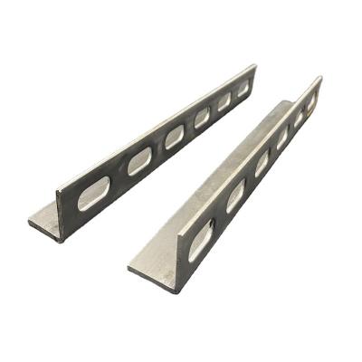 China EG HDG Single Slotted Angle Channel en venta