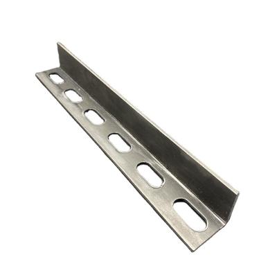 China EG HDG Single Slotted Angle Channel en venta