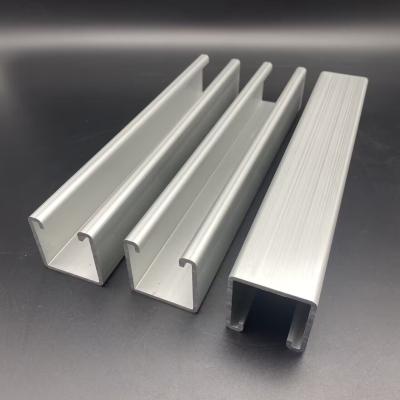 Cina Solar Mounting Aluminum Unistrut Channel C Profile in vendita
