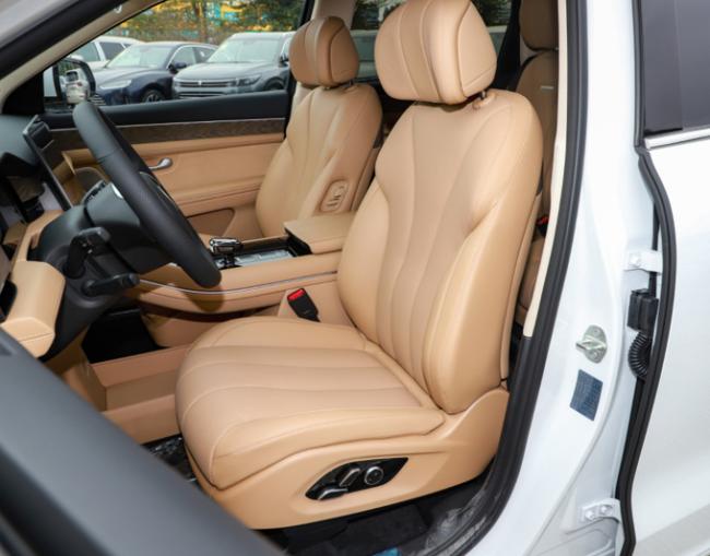 Seres Aito M7 2022 1.5T Extended Range 4WD Deluxe Edition 5 Door 6 Seats Suv 7