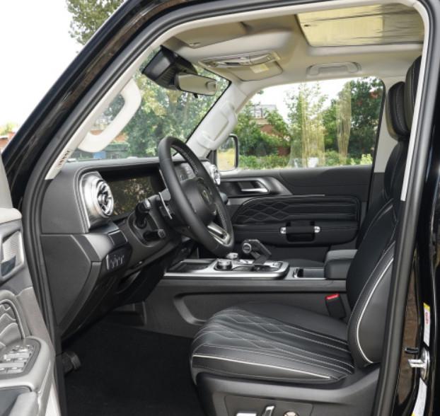 Tank 300 2023 2.0T 227HP L4 Challenger Version Compact SUV 5 Door 5 Seats 1