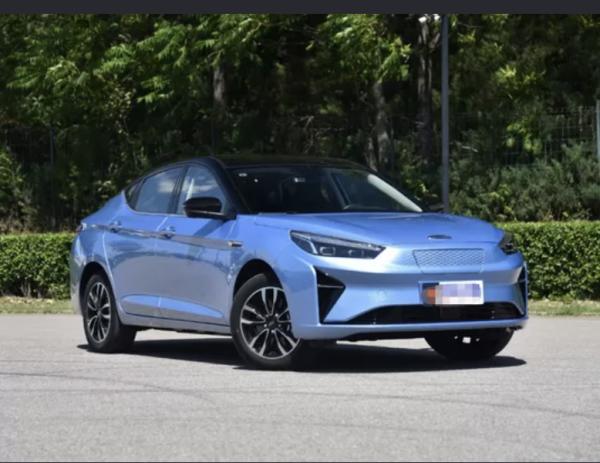 Quality Zhiyuan M1 MPV Automotive Electric Car 450KM-550KM for sale