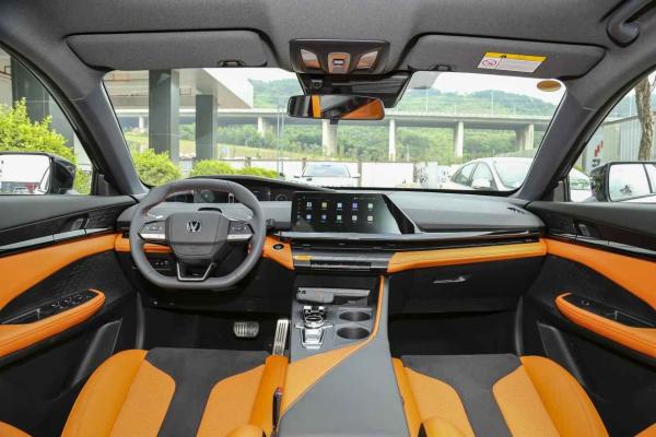 Quality Changan UNI-V Hybrid Special Engine Front-engine Front-wheel Drive Layout FF for sale
