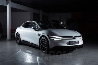 中国 ZEEKR 007 中型SUV トルナリーリチウムバッテリー 400マイル 5ドア6人乗り 販売のため