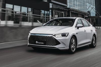 Cina 2024 BYD Qin Plus EV 420 km Pure Electric Honor SUV EV Auto con motore elettrico da 136 PS in vendita