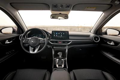 Cina Kia K3 2023 1.4T DCT Premium Luxury Edition auto a schiena in vendita