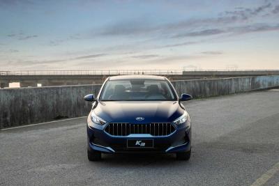 Cina Kia K3 2023 1.4T DCT Premium Luxury Edition auto a schiena in vendita