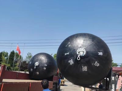 China Flexible Pneumatic Rubber Fender for Optimal Port Operations for sale