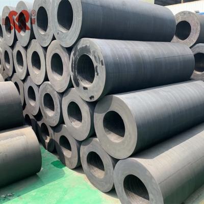 China Long lasting Customizable Cylindrical Rubber Fenders Absorbing Impact Energy for sale
