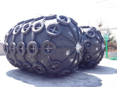 China Easy Installation Pneumatic Marine Fenders for Coast Guard Vessel for sale