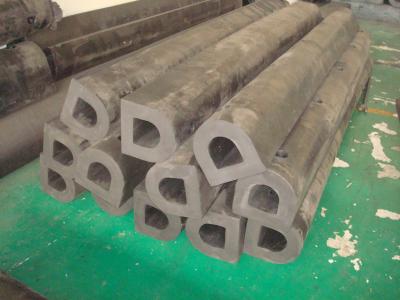 China Heavy Duty D Rubber Fenders Marine Protection Bolted Installation Absorb Impact Energy Temperature Resistant for sale