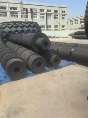 China Certified By PIANC Tugboat Roller Fenders Featuring Low Maintenance and Durable Construction for Tugboat Mooring Protection for sale
