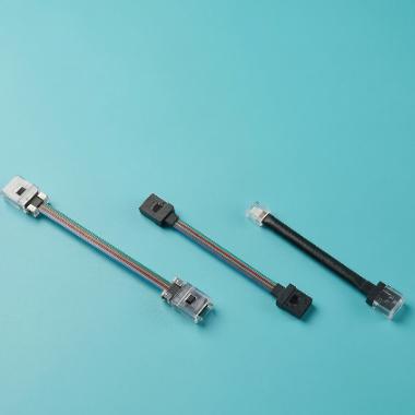 China High Density Optical Connectivity High Return Loss MT Ferrule Connector Optical Fiber for sale