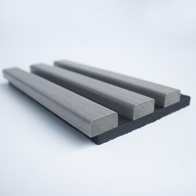 Cina 600*2400*21mm 3 lati hanno ricoperto l'ufficio assorbente dei corridoi della sala riunioni dell'applicazione di legno della stecca in vendita