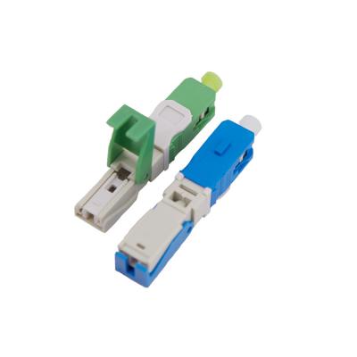 Cina le Telecomunicazioni veloci del connettore 40N APC di fibra ottica di goccia 0.3db livellano in vendita