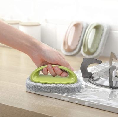 Cina pulitore della spugna della cucina del poliestere di 13.5*7.5cm con la maniglia 45g in vendita
