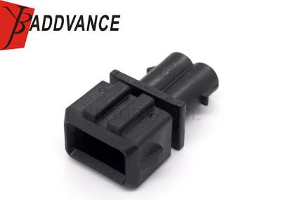 Cina 357972762 connettore di TYCO 2 Pin Male Fuel Injector Compatible di AMP per il VW Audi Skoda Seat in vendita