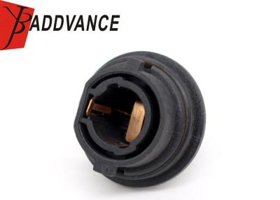 Cina Good Quality 3 Pin Male Electrical Automotive Lamp Holder Connector For Car in vendita