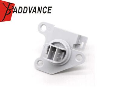 Cina Grey Color automobilistico 5 Pin Header Fuel Pump Connector popolare in sudamericano in vendita