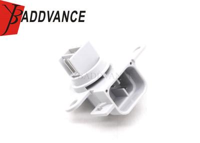 Cina Grey Color automobilistico 5 Pin Header Fuel Pump Connector popolare in sudamericano in vendita