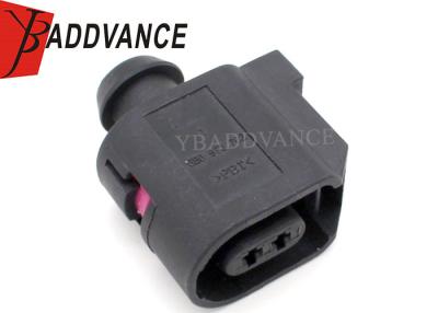 Cina 2 serie automobilistiche posteriori 6E0 973 702/8T0 973 702 dei connettori 1.5mm dell'ABS FEP di Pin in vendita
