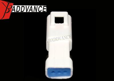 Cina Connettori elettrici automobilistici JST-03T-JWPF-VSLE 3 Palo di illuminazione di segnale di giro in vendita
