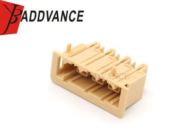 Cina TE/AMP 2333898-7 3 Pin Automotive Multilock Connector Brown dissigillato in vendita