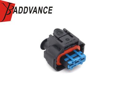 China 1928405524 / 1 928 405 524 3 Way Female Sealed Black Bosh Connector Housing for sale