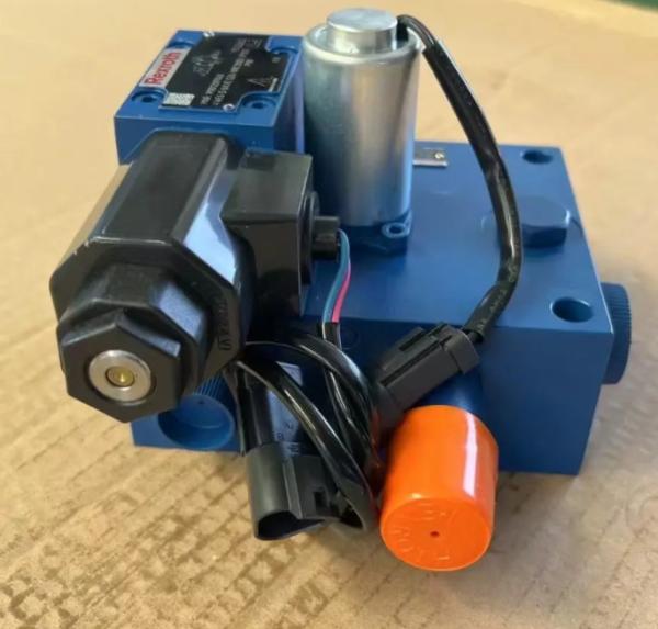 Quality Dump truck HD465 HD785 Hydraulic tank EPC Valve 56B-43-12402 56B-43-12401 UCR901209140 for sale