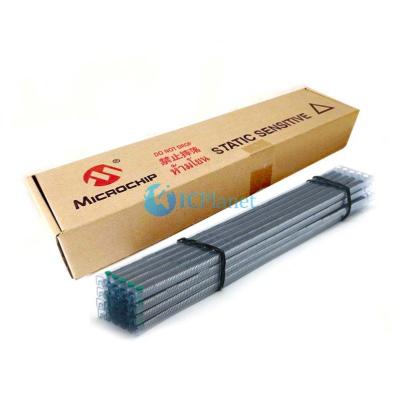 Cina PIC16C711-20E/P in vendita