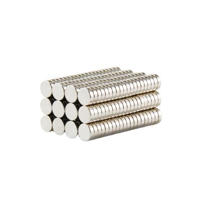 China Customized Magnetization Direction Neodymium Disc Magnet N52 for Industrial Sensors for sale