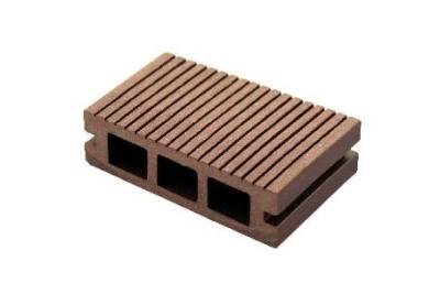 China 100X30 A WPC DIY Installation wpc outdoor flooring composite decking made in China for sale