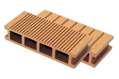China 140X30 wood grain waterproof and fireproof wpc decking China wooden decking for sale