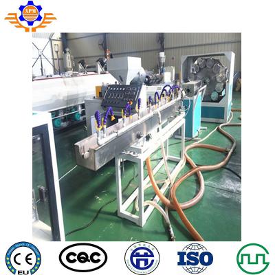 Cina Le macchine utensili molli del tubo del PVC innaffiano la linea a fibra rinforzata dell'estrusione del tubo del tubo flessibile di giardino in vendita