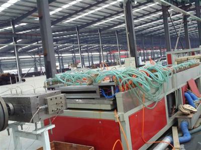 Cina WPC PVC Door Hollow Board Making Machine | PVC Hollow Door Board Extrusion Line | Shneider Electric in vendita