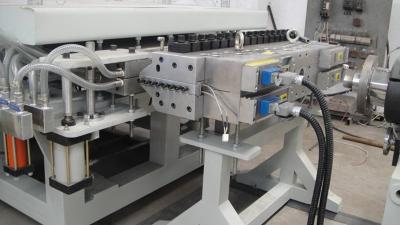 Cina 400Kg/H PVC Foam Board Extrusion Line | 20 Years Professional Manufacture | Siemens Motor in vendita