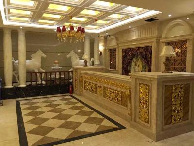 Cina 500 alla linea di produzione di marmo artificiale del PVC 550pcs/24h pietra artificiale che fa macchina in vendita