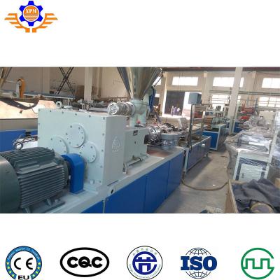 Cina linea di produzione del soffitto del PVC del piatto di pizzico del PVC 280kg/H estrusione del pannello di parete che fa macchina in vendita