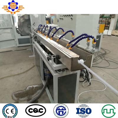 Cina Il PVC molle del tubo flessibile del giardino ad alta velocità convoglia la linea di produzione di plastica della macchina dell'espulsore in vendita