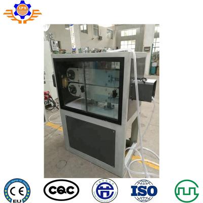 Cina Linea della macchina dell'estrusione del tubo del PVC del tubo flessibile di giardino dell'HDPE tre strati di spirale flessibile a fibra rinforzata del PVC in vendita