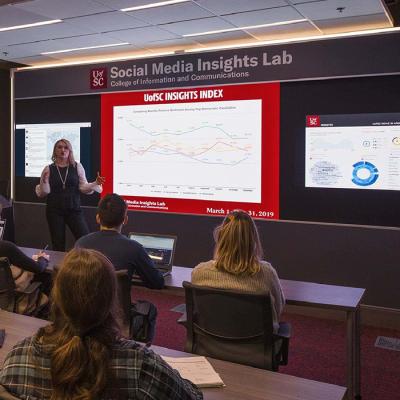 China Full Color RGB LED Screen Display Panel P1.5 Support 3D HDR Display for sale