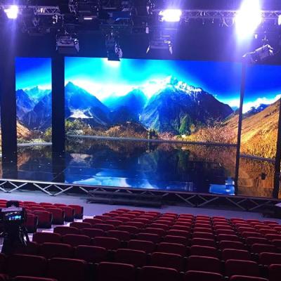 China Multi Directional P1.5 Indoor Fixed LED Display 650cd/Sqm Brightness for sale